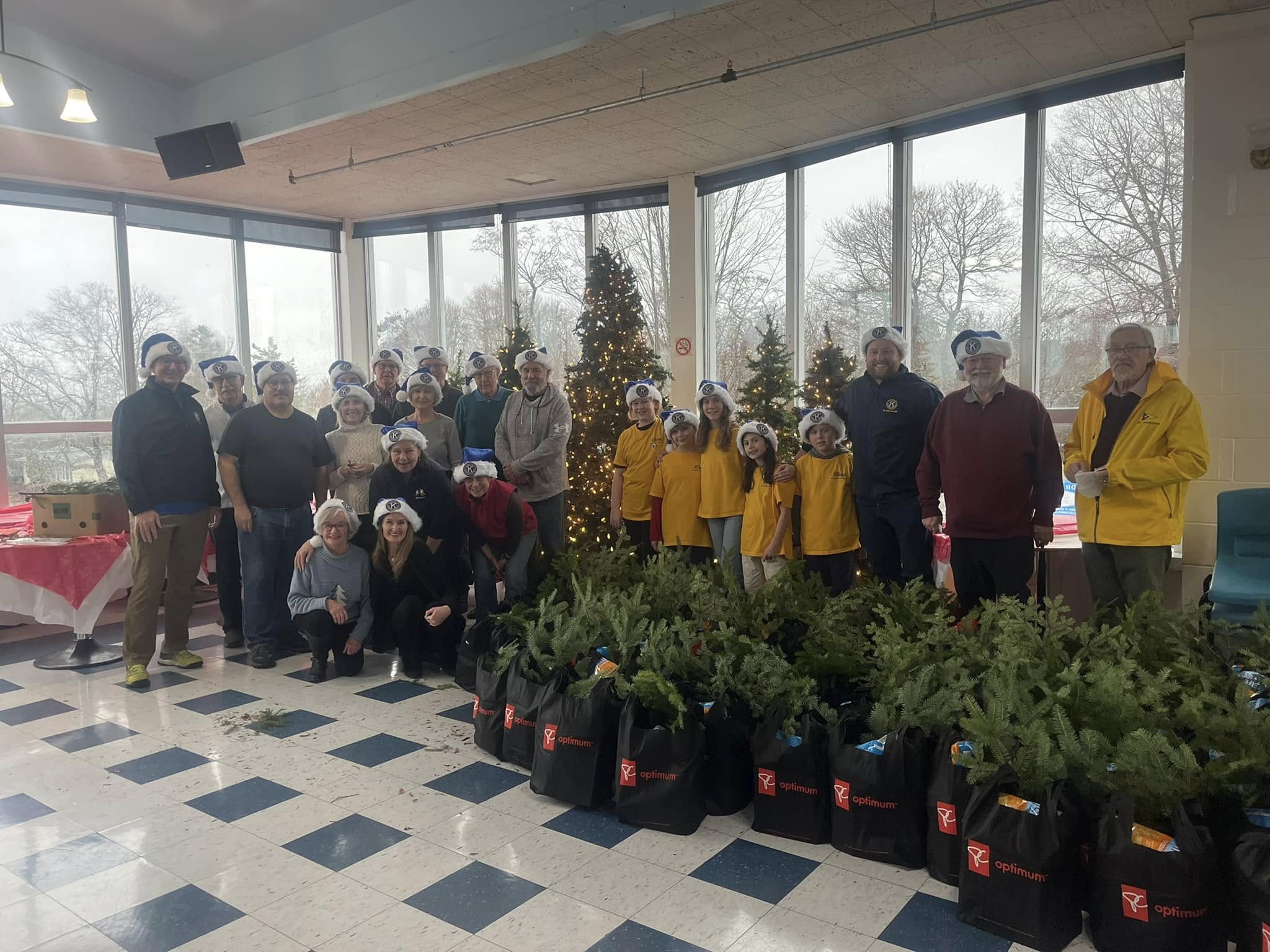 Kiwanis Holiday Baskets Inspire Connection in St. Andrews – CHCO TV26